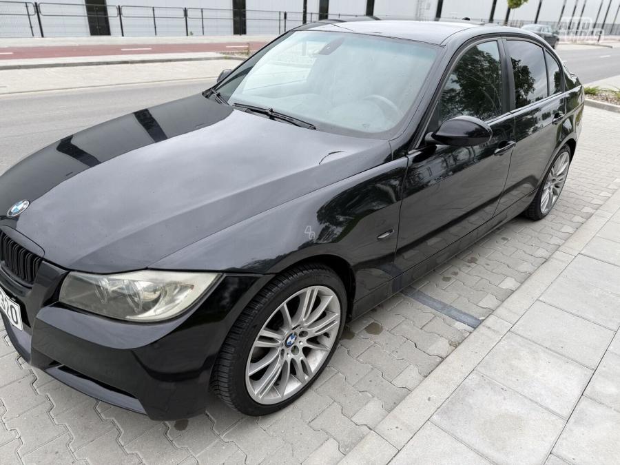 Melns BMW 320 2005 Viļņa, ar dzinēja tilpumu 2.00 L un nobraukumu 420 tūkst. km par 3350 €, foto 9 vietnē AUTOMOTO.COM.LV