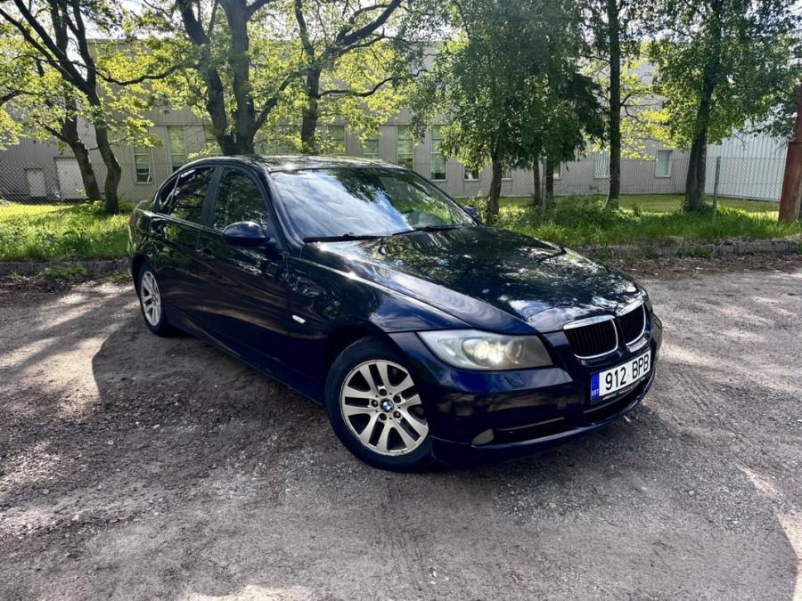 Melns BMW 320 2005 Tallina, ar dzinēja tilpumu 2.00 L un nobraukumu 213 tūkst. km par 4250 €, foto 17 vietnē AUTOMOTO.COM.LV