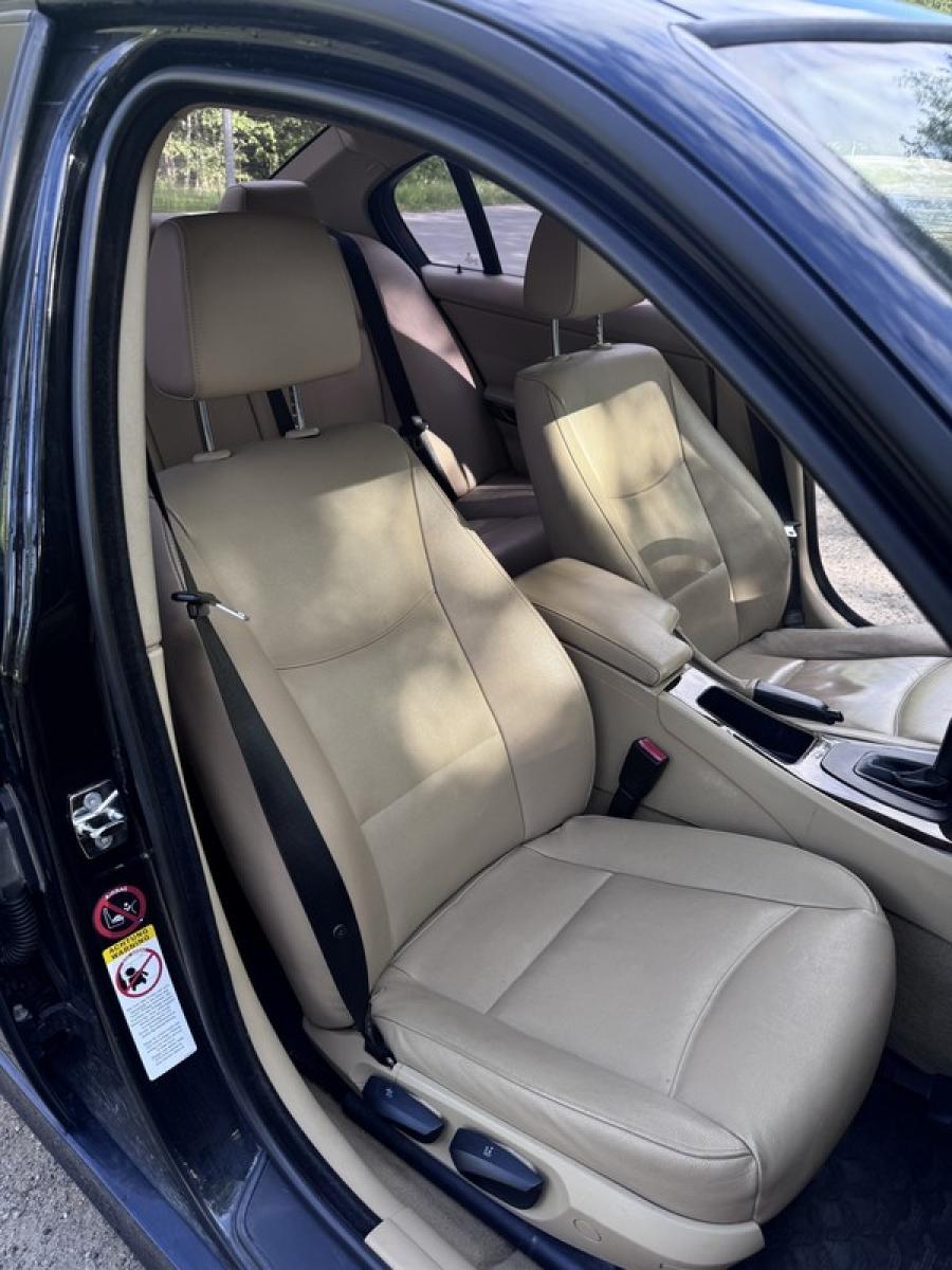Melns BMW 320 2005 Tallina, ar dzinēja tilpumu 2.00 L un nobraukumu 213 tūkst. km par 4250 €, foto 25 vietnē AUTOMOTO.COM.LV