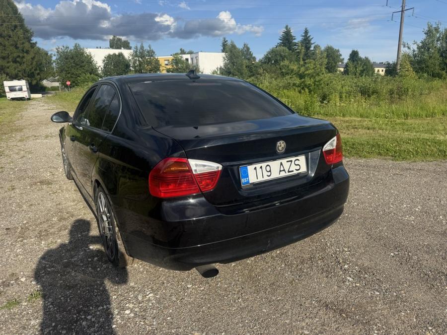 Melns BMW 320 2005 Tartu, ar dzinēja tilpumu 0.00 L un nobraukumu 325 tūkst. km par 2700 €, foto 14 vietnē AUTOMOTO.COM.LV
