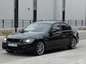Black BMW 320 2005 in Vilnius, with an engine capacity of 2.00 L and mileage of 400 thousand km for 3299 €, photo 16 on AUTOMOTO.COM.LV