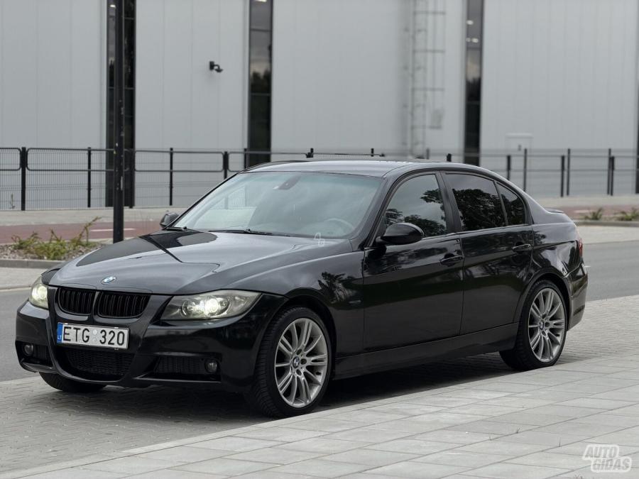 Black BMW 320 2005 in Vilnius, with an engine capacity of 2.00 L and mileage of 400 thousand km for 3299 €, photo 16 on AUTOMOTO.COM.LV