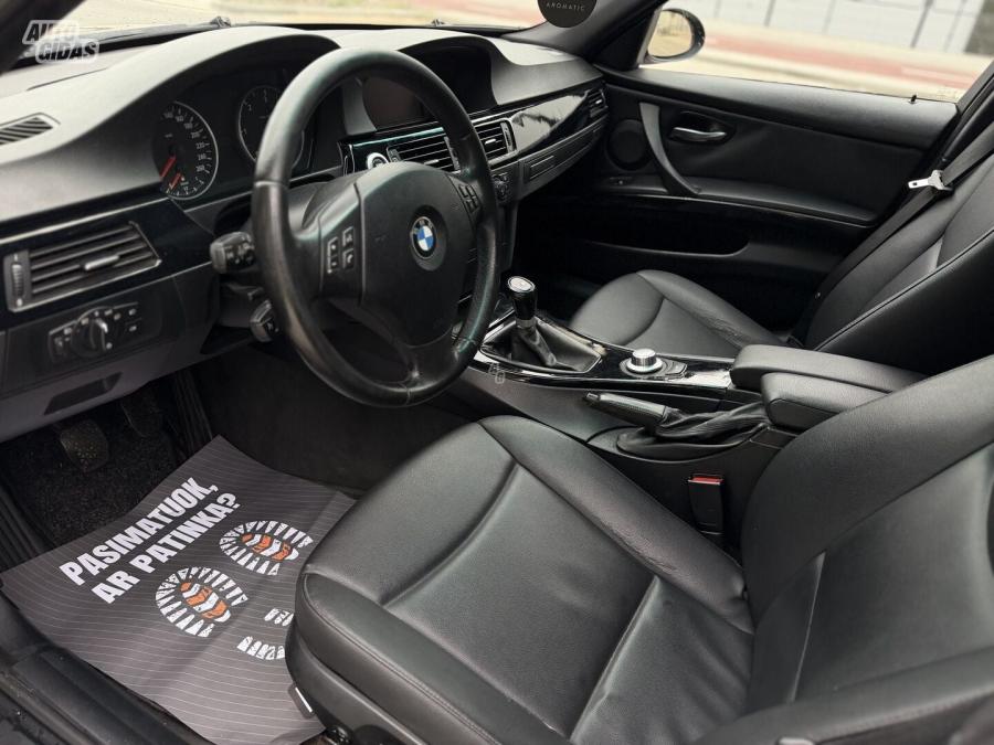 Black BMW 320 2005 in Vilnius, with an engine capacity of 2.00 L and mileage of 400 thousand km for 3299 €, photo 21 on AUTOMOTO.COM.LV