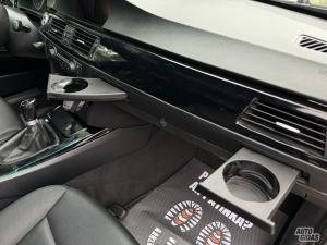 Black BMW 320 2005 in Vilnius, with an engine capacity of 2.00 L and mileage of 400 thousand km for 3299 €, photo 26 on AUTOMOTO.COM.LV