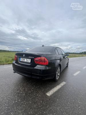 Black BMW 320 2005 in Utena, with an engine capacity of 2.00 L and mileage of 260 thousand km for 4500 €, photo 3 on AUTOMOTO.COM.LV