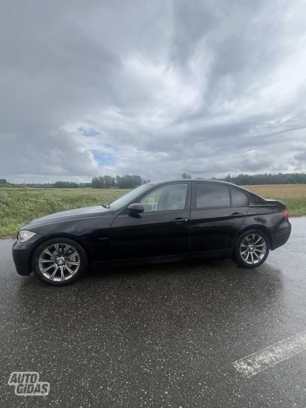 Melns BMW 320 2005 Utena, ar dzinēja tilpumu 2.00 L un nobraukumu 260 tūkst. km par 4500 €, foto 10 vietnē AUTOMOTO.COM.LV