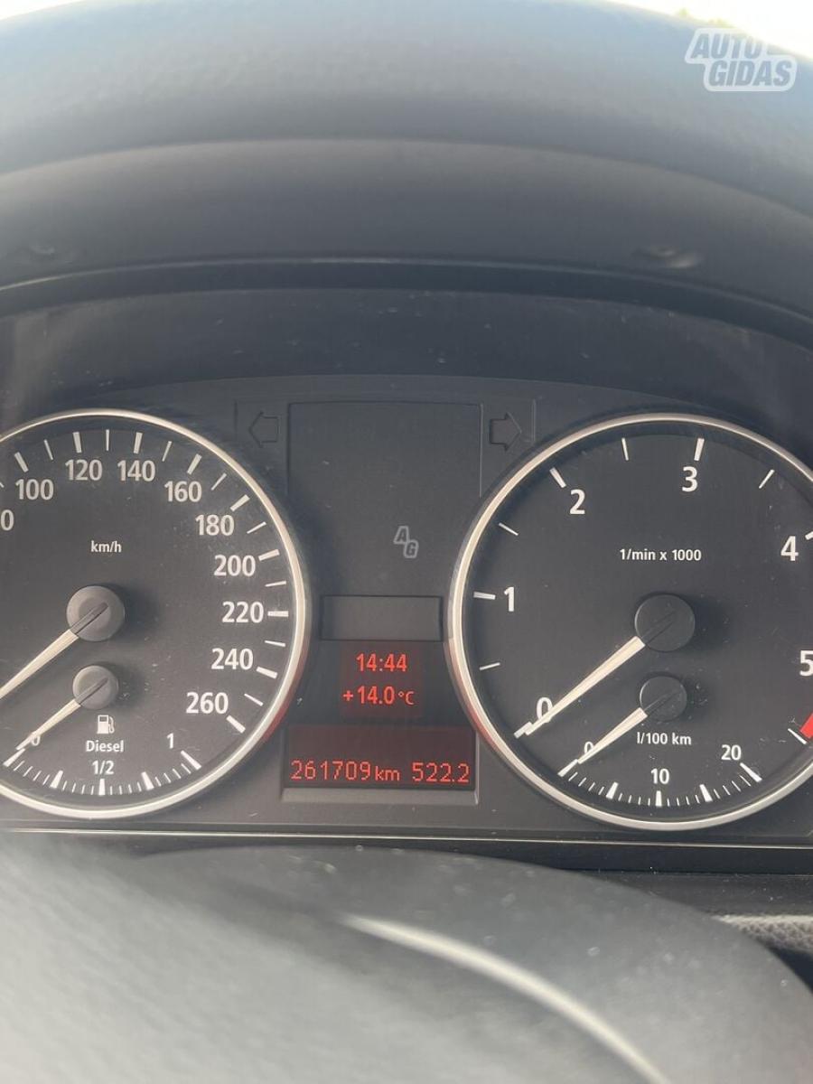 Black BMW 320 2005 in Utena, with an engine capacity of 2.00 L and mileage of 260 thousand km for 4500 €, photo 14 on AUTOMOTO.COM.LV