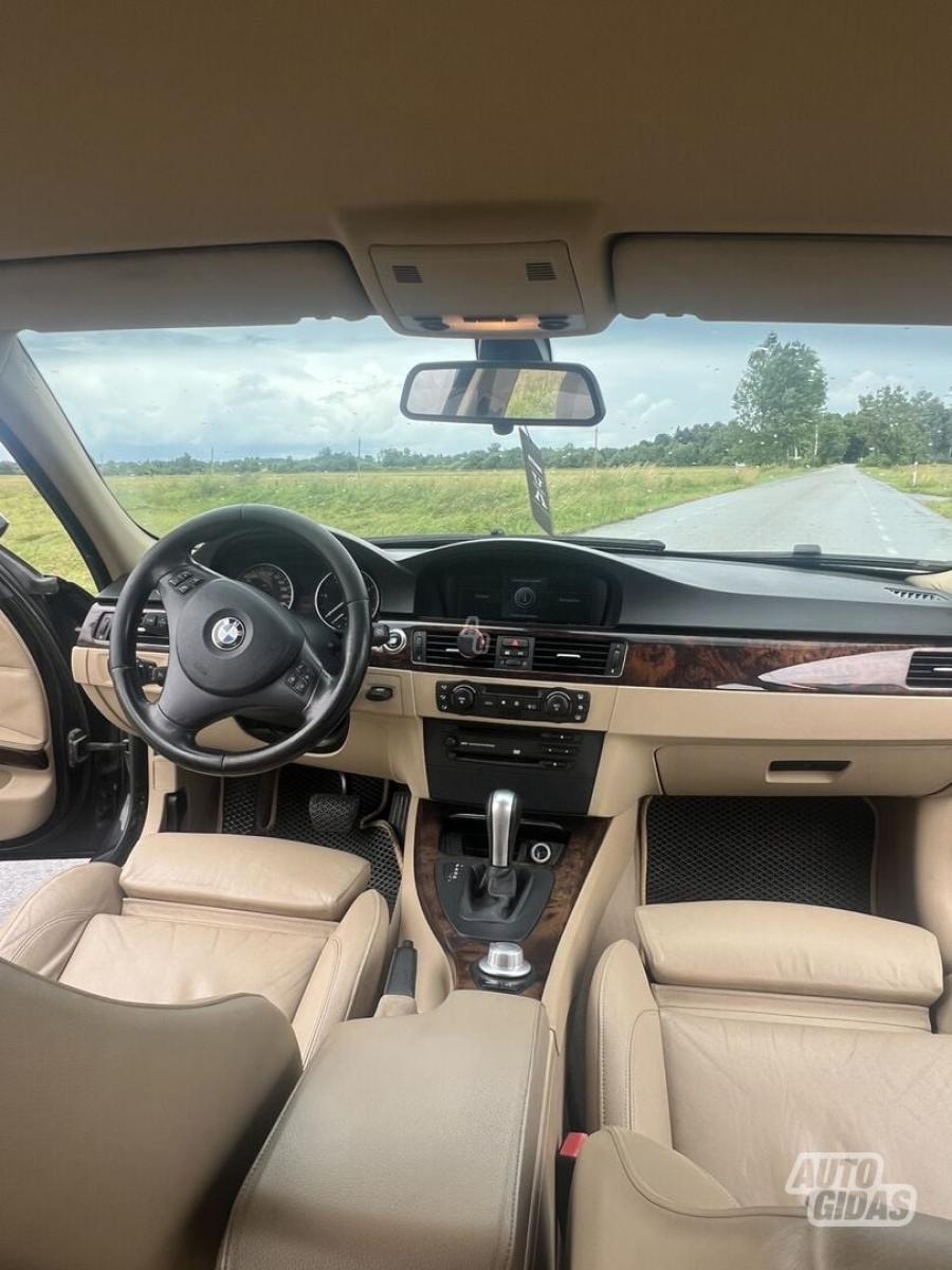 Black BMW 320 2005 in Utena, with an engine capacity of 2.00 L and mileage of 260 thousand km for 4500 €, photo 16 on AUTOMOTO.COM.LV