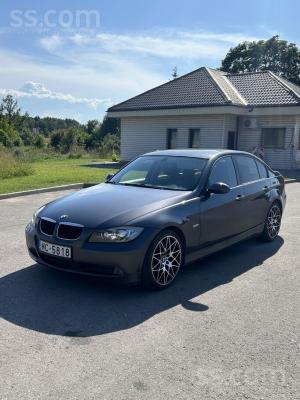 Black BMW 320 2005 in Tukums, with an engine capacity of 2.00 L and mileage of 265 thousand km for 3750 €, photo  on AUTOMOTO.COM.LV