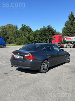 Черный БМВ 320 2005 в Тукумс, объемом двигателя 2.00 л и пробегом 265 тыс. км за 3750 €, фото 5 на AUTOMOTO.COM.LV