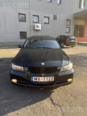 Black BMW 320 2005 in Riga, with an engine capacity of 2.00 L and mileage of 215 thousand km for 3800 €, photo 6 on AUTOMOTO.COM.LV