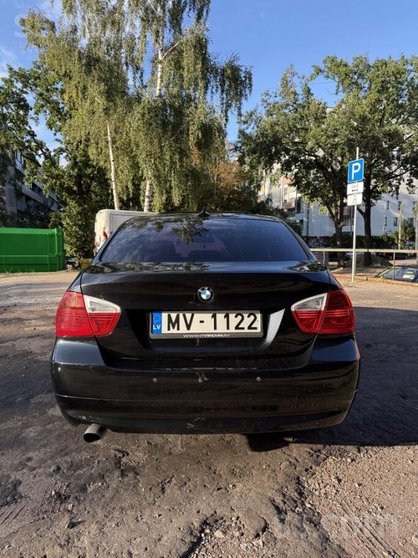 Black BMW 320 2005 in Riga, with an engine capacity of 2.00 L and mileage of 215 thousand km for 3800 €, photo 7 on AUTOMOTO.COM.LV