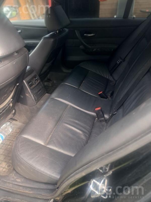 Black BMW 320 2005 in Saldus, with an engine capacity of 2.00 L and mileage of 0 thousand km for 3000 €, photo 4 on AUTOMOTO.COM.LV