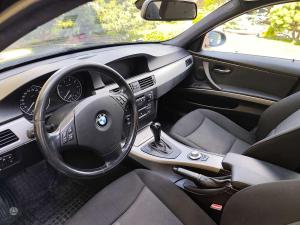 Black BMW 320 2005 in Vilnius, with an engine capacity of 2.00 L and mileage of 395 thousand km for 1500 €, photo 7 on AUTOMOTO.COM.LV