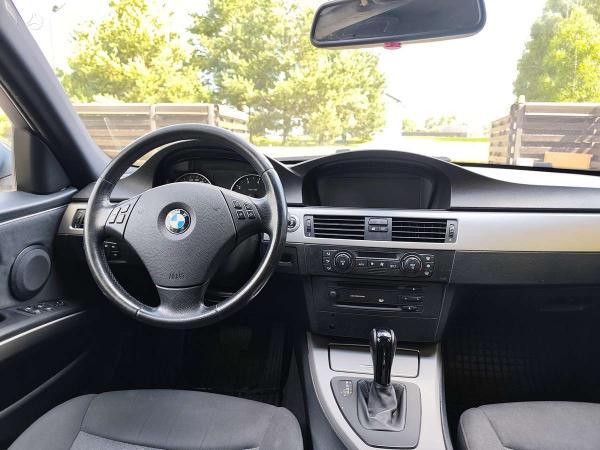Melns BMW 320 2005 Viļņa, ar dzinēja tilpumu 2.00 L un nobraukumu 395 tūkst. km par 1500 €, foto 8 vietnē AUTOMOTO.COM.LV