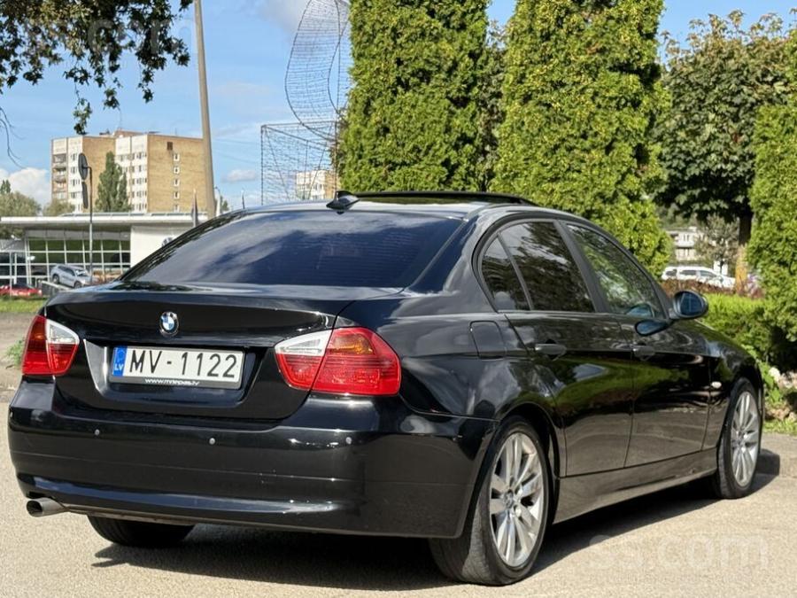 Black BMW 320 2005 in Riga, with an engine capacity of 2.00 L and mileage of 215 thousand km for 2950 €, photo 6 on AUTOMOTO.COM.LV
