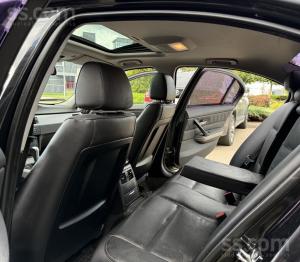 Black BMW 320 2005 in Riga, with an engine capacity of 2.00 L and mileage of 215 thousand km for 2950 €, photo 7 on AUTOMOTO.COM.LV