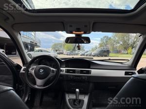 Black BMW 320 2005 in Riga, with an engine capacity of 2.00 L and mileage of 215 thousand km for 2950 €, photo 8 on AUTOMOTO.COM.LV