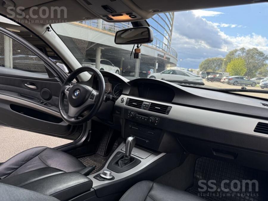 Black BMW 320 2005 in Riga, with an engine capacity of 2.00 L and mileage of 215 thousand km for 2950 €, photo 9 on AUTOMOTO.COM.LV