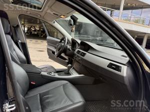 Black BMW 320 2005 in Riga, with an engine capacity of 2.00 L and mileage of 215 thousand km for 2950 €, photo 10 on AUTOMOTO.COM.LV
