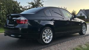 Melns BMW 320 2005 Marijampole, ar dzinēja tilpumu 2.00 L un nobraukumu 258 tūkst. km par 4200 €, foto 6 vietnē AUTOMOTO.COM.LV