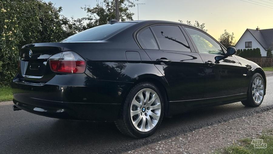 Melns BMW 320 2005 Marijampole, ar dzinēja tilpumu 2.00 L un nobraukumu 258 tūkst. km par 4200 €, foto 6 vietnē AUTOMOTO.COM.LV