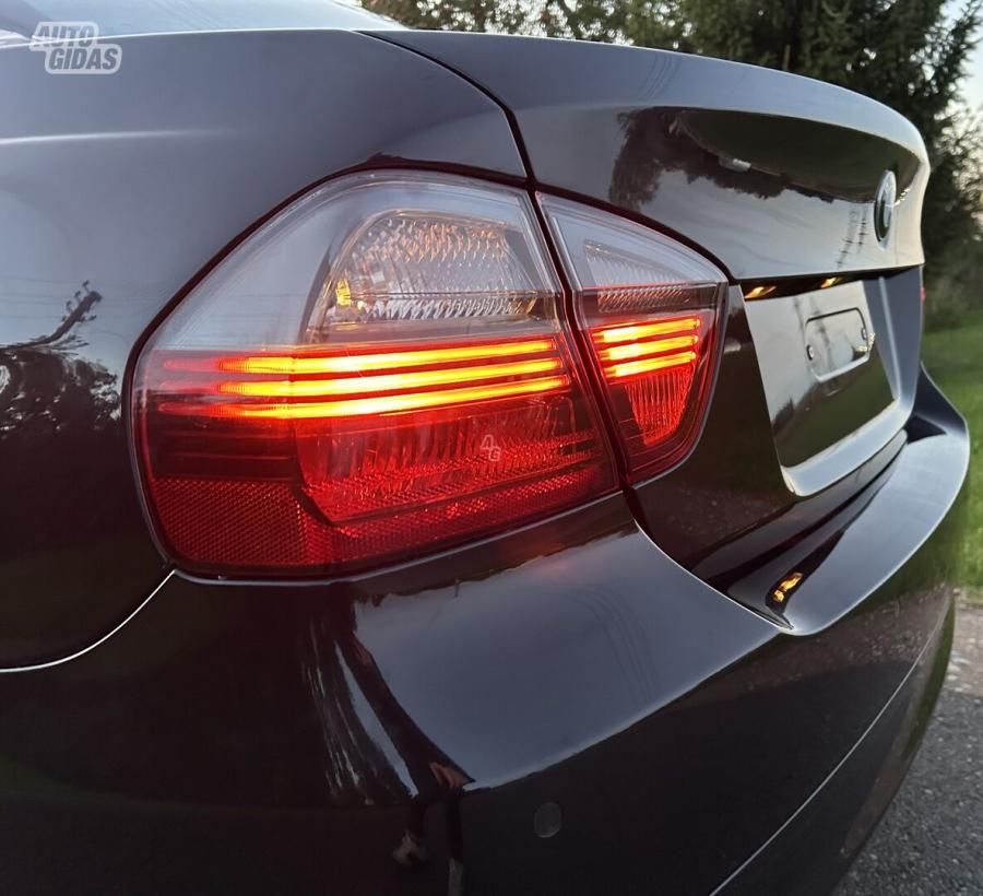 Melns BMW 320 2005 Marijampole, ar dzinēja tilpumu 2.00 L un nobraukumu 258 tūkst. km par 4200 €, foto 10 vietnē AUTOMOTO.COM.LV