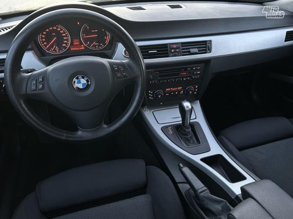 Black BMW 320 2005 in Marijampole, with an engine capacity of 2.00 L and mileage of 258 thousand km for 4200 €, photo 11 on AUTOMOTO.COM.LV