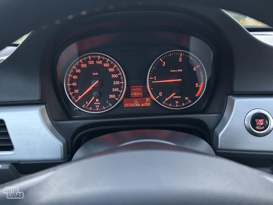 Melns BMW 320 2005 Marijampole, ar dzinēja tilpumu 2.00 L un nobraukumu 258 tūkst. km par 4200 €, foto 14 vietnē AUTOMOTO.COM.LV