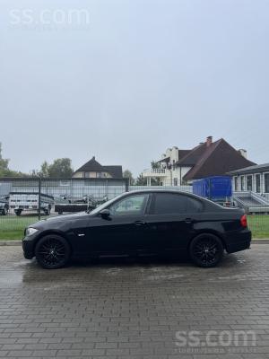 Melns BMW 320 2005 Dobele, ar dzinēja tilpumu 2.00 L un nobraukumu 357 tūkst. km par 3200 €, foto 4 vietnē AUTOMOTO.COM.LV
