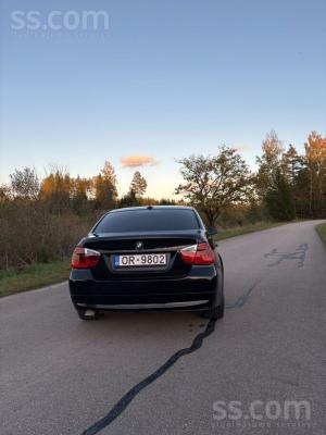 Черный БМВ 320 2005 в Балви, объемом двигателя 2.00 л и пробегом 0 тыс. км за 3100 €, фото 4 на AUTOMOTO.COM.LV