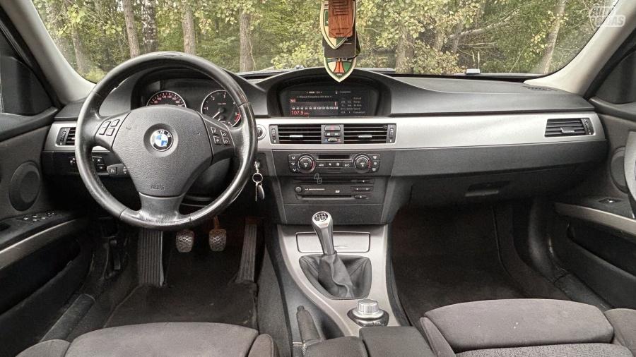 Melns BMW 320 2005 Kauņa, ar dzinēja tilpumu 2.00 L un nobraukumu 400 tūkst. km par 2400 €, foto 9 vietnē AUTOMOTO.COM.LV