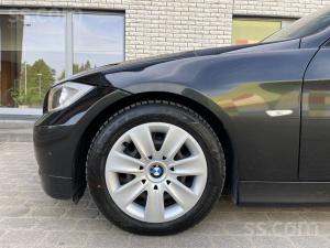 Black BMW 320 2006 in Balvi, with an engine capacity of 2.00 L and mileage of 306 thousand km for 5200 €, photo 10 on AUTOMOTO.COM.LV