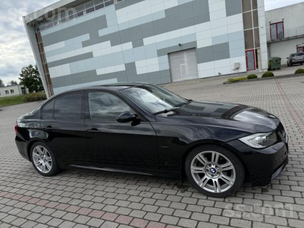 Black BMW 320 2006 in Dobele, with an engine capacity of 2.00 L and mileage of 341 thousand km for 5000 €, photo 2 on AUTOMOTO.COM.LV