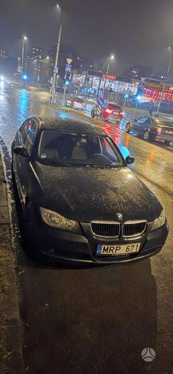 Melns BMW 320 2006 Viļņa, ar dzinēja tilpumu 2.00 L un nobraukumu 209 tūkst. km par 1750 €, foto 1 vietnē AUTOMOTO.COM.LV