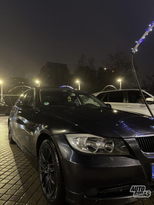 Black BMW 320 2006 in Vilnius, with an engine capacity of 2.00 L and mileage of 209 thousand km for 1900 €, photo 2 on AUTOMOTO.COM.LV