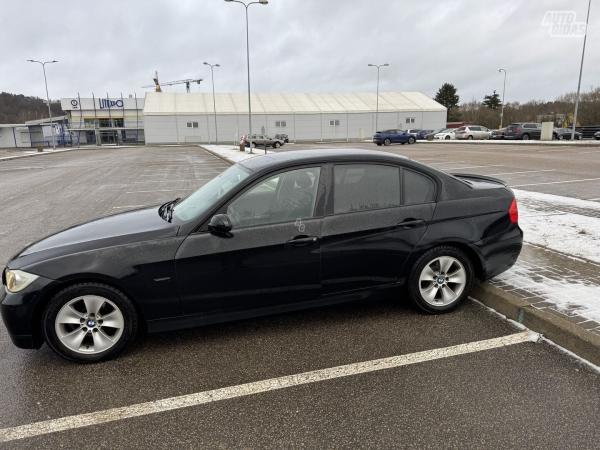 Melns BMW 320 2006 Viļņa, ar dzinēja tilpumu 2.00 L un nobraukumu 251 tūkst. km par 2300 €, foto 1 vietnē AUTOMOTO.COM.LV