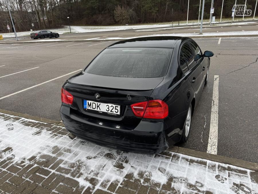 Black BMW 320 2006 in Vilnius, with an engine capacity of 2.00 L and mileage of 251 thousand km for 2300 €, photo 2 on AUTOMOTO.COM.LV