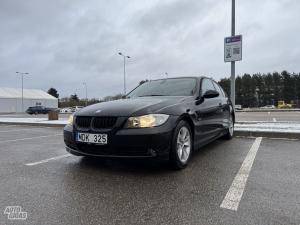 Black BMW 320 2006 in Vilnius, with an engine capacity of 2.00 L and mileage of 251 thousand km for 2300 €, photo 3 on AUTOMOTO.COM.LV