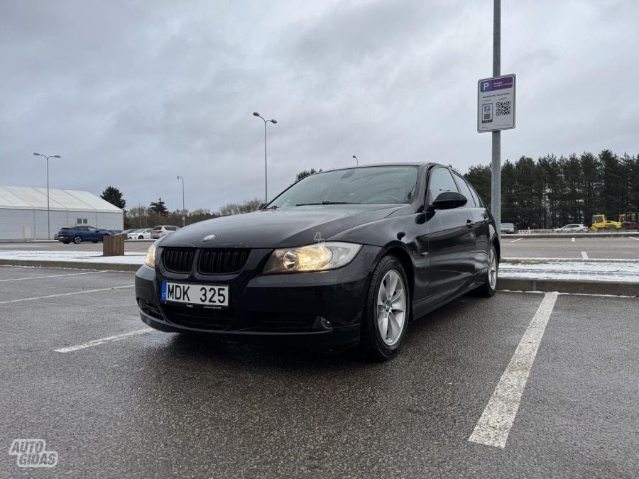 Black BMW 320 2006 in Vilnius, with an engine capacity of 2.00 L and mileage of 251 thousand km for 2300 €, photo 3 on AUTOMOTO.COM.LV
