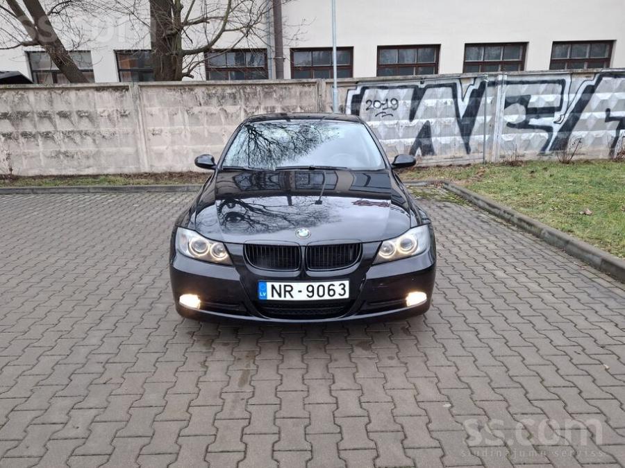 Melns BMW 320 2006 Rīga, ar dzinēja tilpumu 2.00 L un nobraukumu 290 tūkst. km par 4200 €, foto 2 vietnē AUTOMOTO.COM.LV