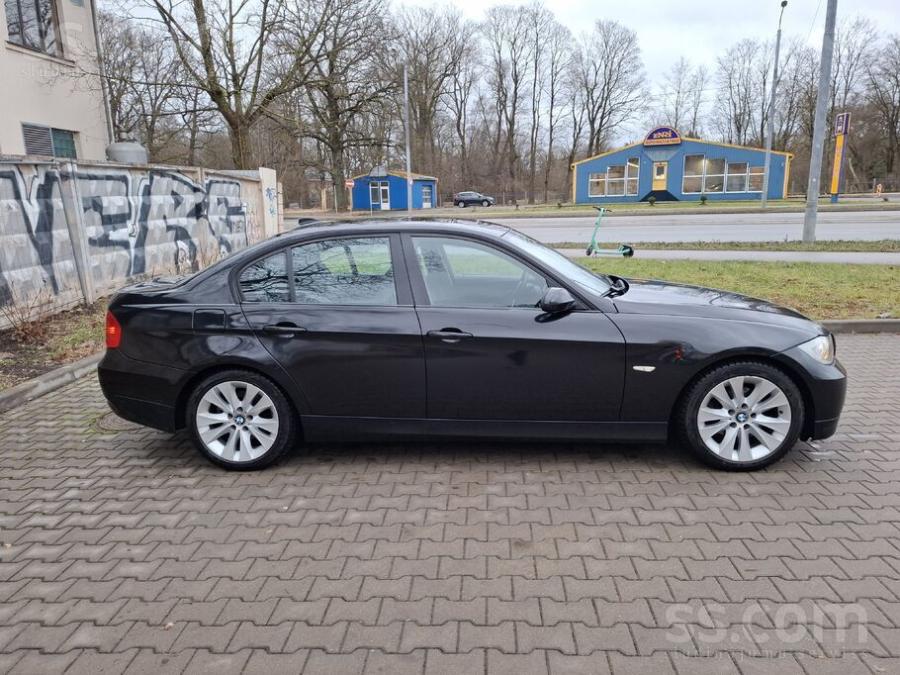 Melns BMW 320 2006 Rīga, ar dzinēja tilpumu 2.00 L un nobraukumu 290 tūkst. km par 4200 €, foto 4 vietnē AUTOMOTO.COM.LV