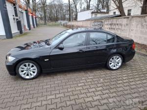 Melns BMW 320 2006 Rīga, ar dzinēja tilpumu 2.00 L un nobraukumu 290 tūkst. km par 4200 €, foto 8 vietnē AUTOMOTO.COM.LV