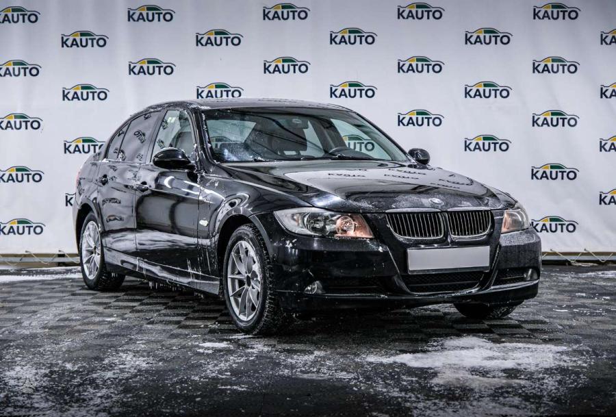 Melns BMW 320 2006 Kauņa, ar dzinēja tilpumu 2.00 L un nobraukumu 420 tūkst. km par 2990 €, foto 2 vietnē AUTOMOTO.COM.LV