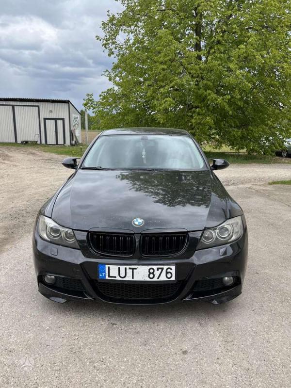 Melns BMW 320 2006 Marijampole, ar dzinēja tilpumu 2.00 L un nobraukumu 442 tūkst. km par 3000 €, foto 1 vietnē AUTOMOTO.COM.LV