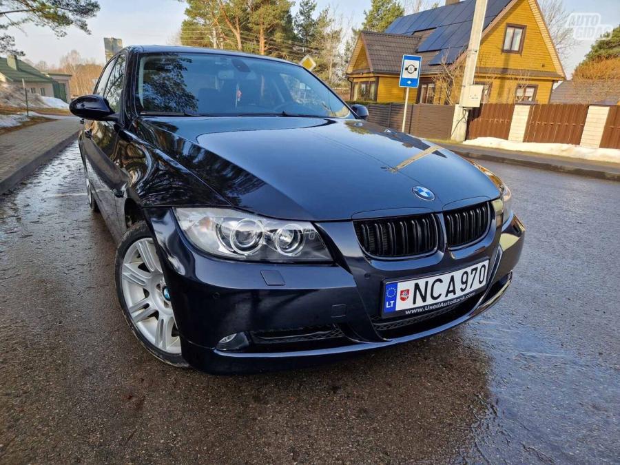 Melns BMW 320 2006 Ignalina, ar dzinēja tilpumu 2.00 L un nobraukumu 243 tūkst. km par 3850 €, foto 3 vietnē AUTOMOTO.COM.LV