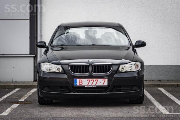 Black BMW 320 2006 in Riga, with an engine capacity of 2.00 L and mileage of 367 thousand km for 3850 €, photo 2 on AUTOMOTO.COM.LV