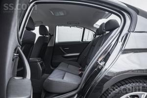 Black BMW 320 2006 in Riga, with an engine capacity of 2.00 L and mileage of 367 thousand km for 3850 €, photo 12 on AUTOMOTO.COM.LV