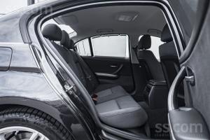 Black BMW 320 2006 in Riga, with an engine capacity of 2.00 L and mileage of 367 thousand km for 3850 €, photo 13 on AUTOMOTO.COM.LV