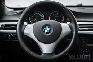 Black BMW 320 2006 in Riga, with an engine capacity of 2.00 L and mileage of 367 thousand km for 3850 €, photo 18 on AUTOMOTO.COM.LV